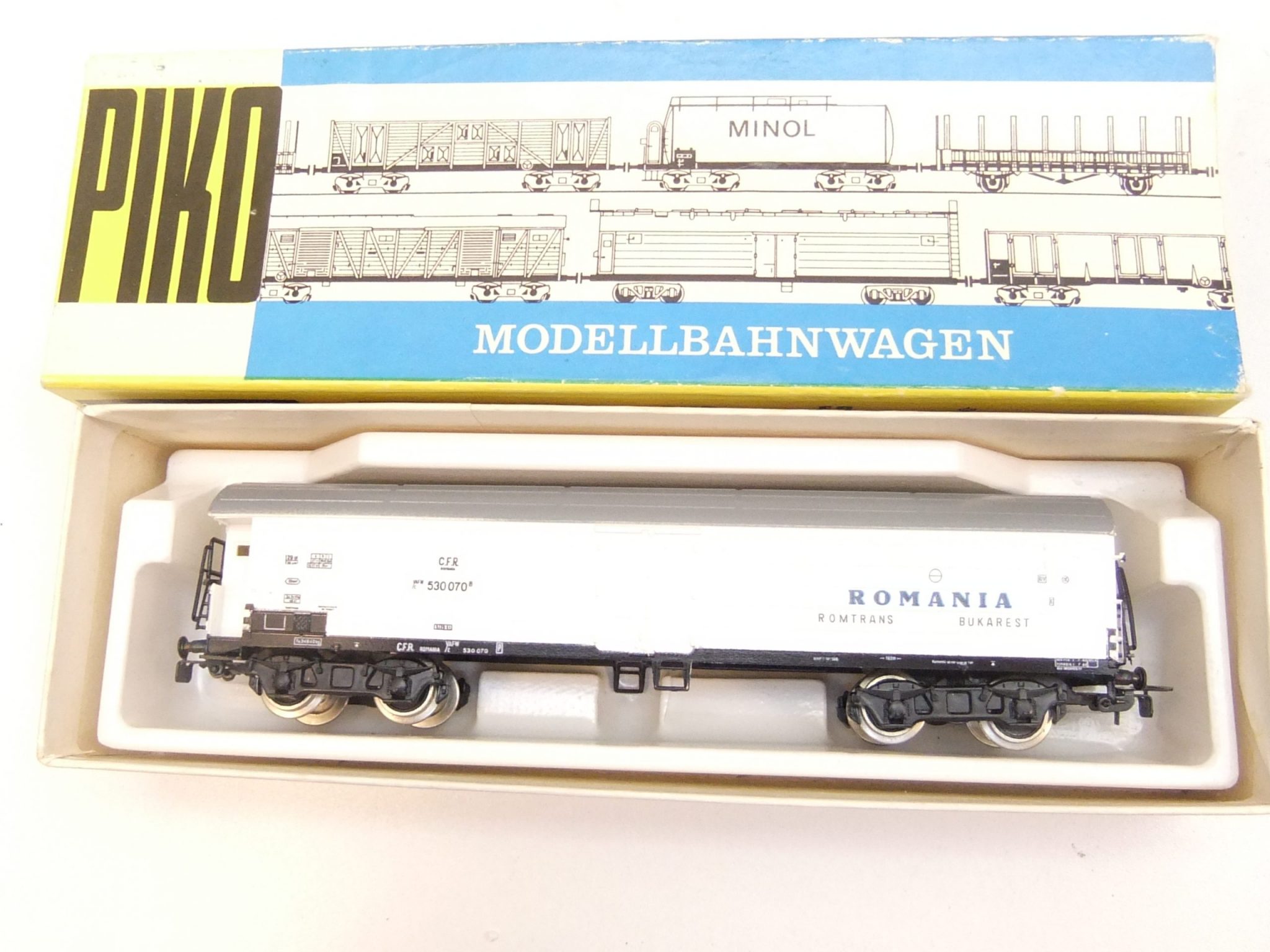 Roco D-Zug Restaurantwagen "WARS" PKP » Modellbahn Nütz