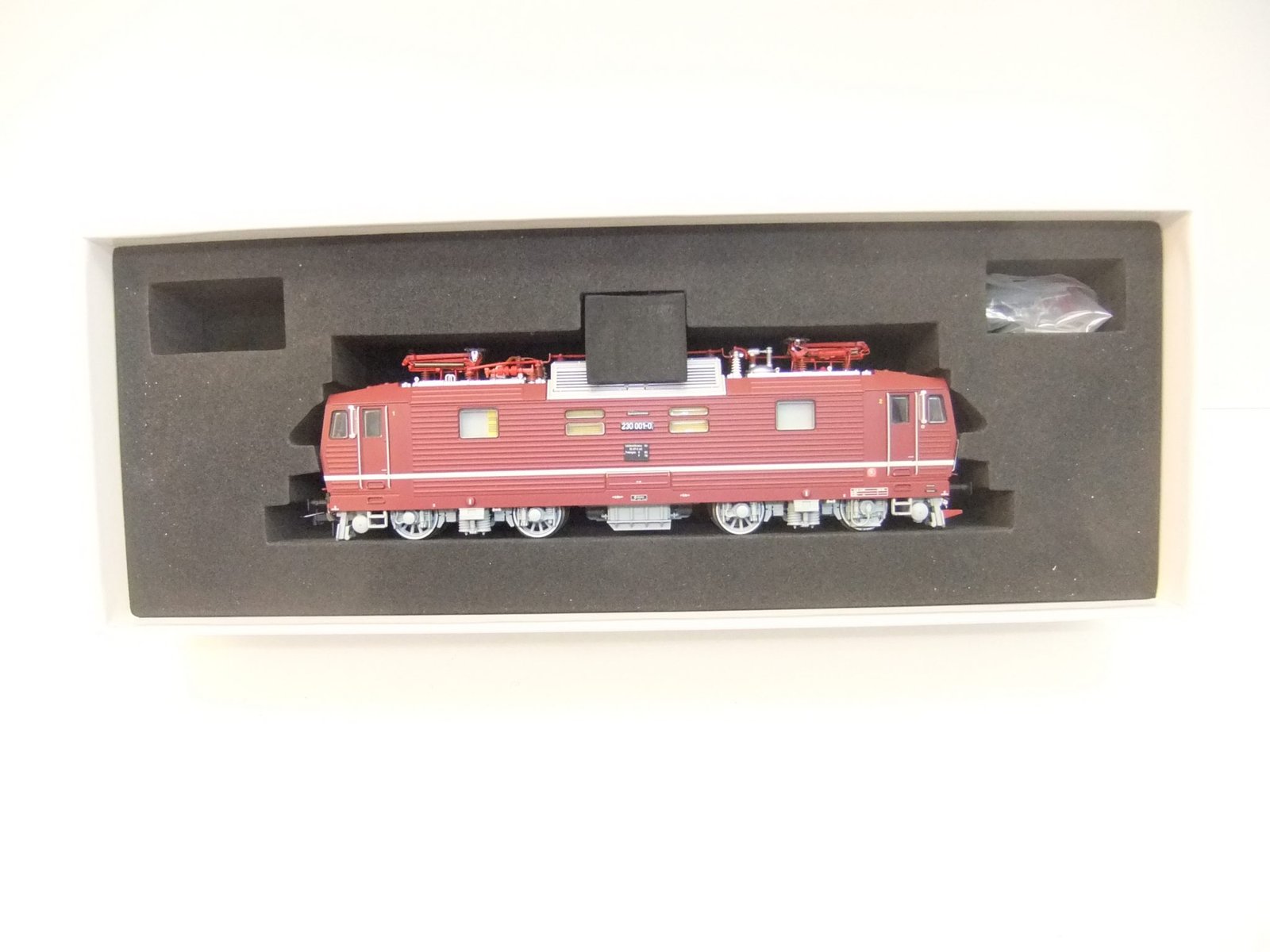 ACME 60540 HO E-Lok BR 230 DR Ep.IV » Modellbahn Nütz