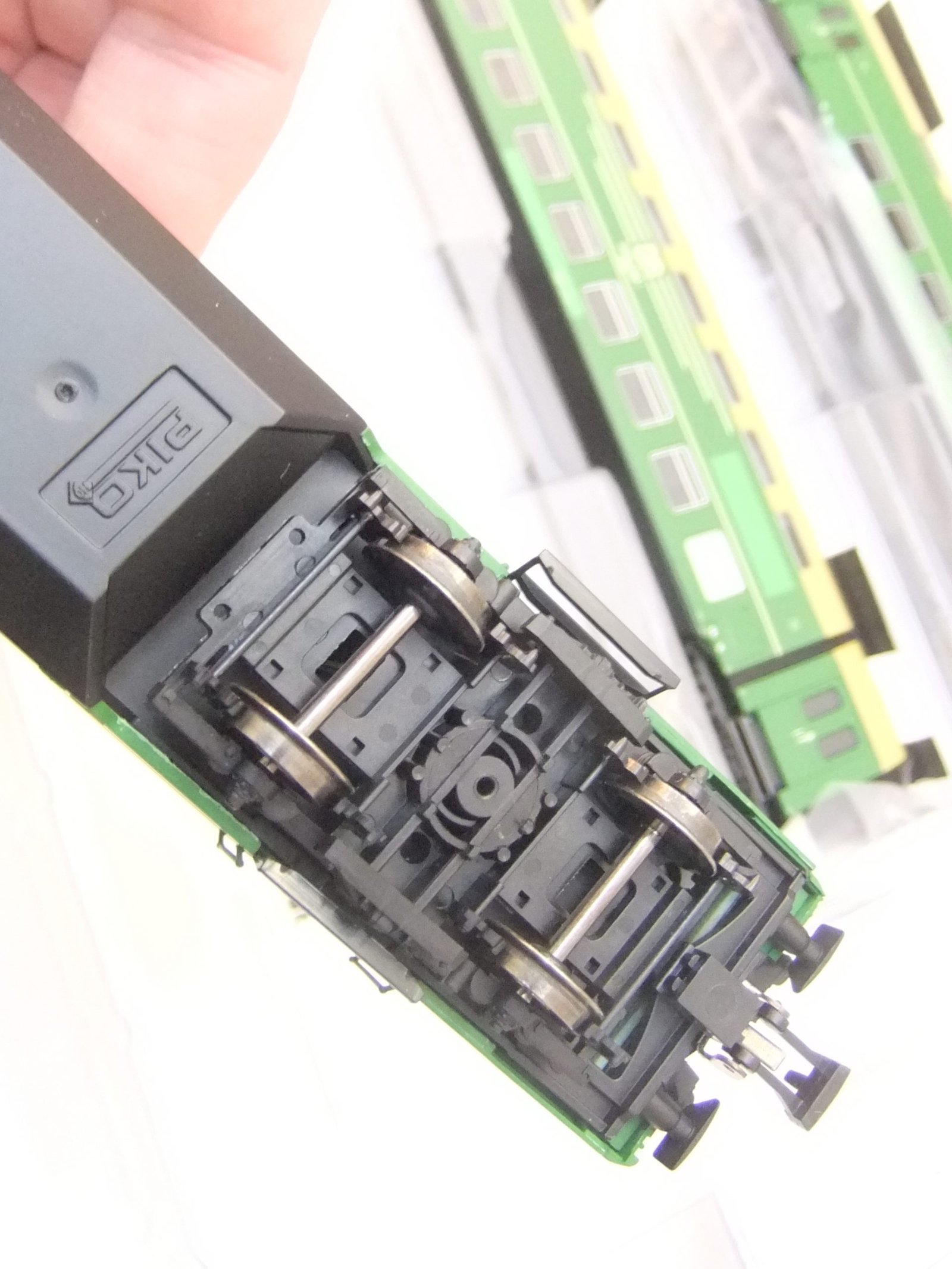 Piko 53123 HO Doppelstock-Gliederzug DR IV LED-Innenbeleuchtung ...