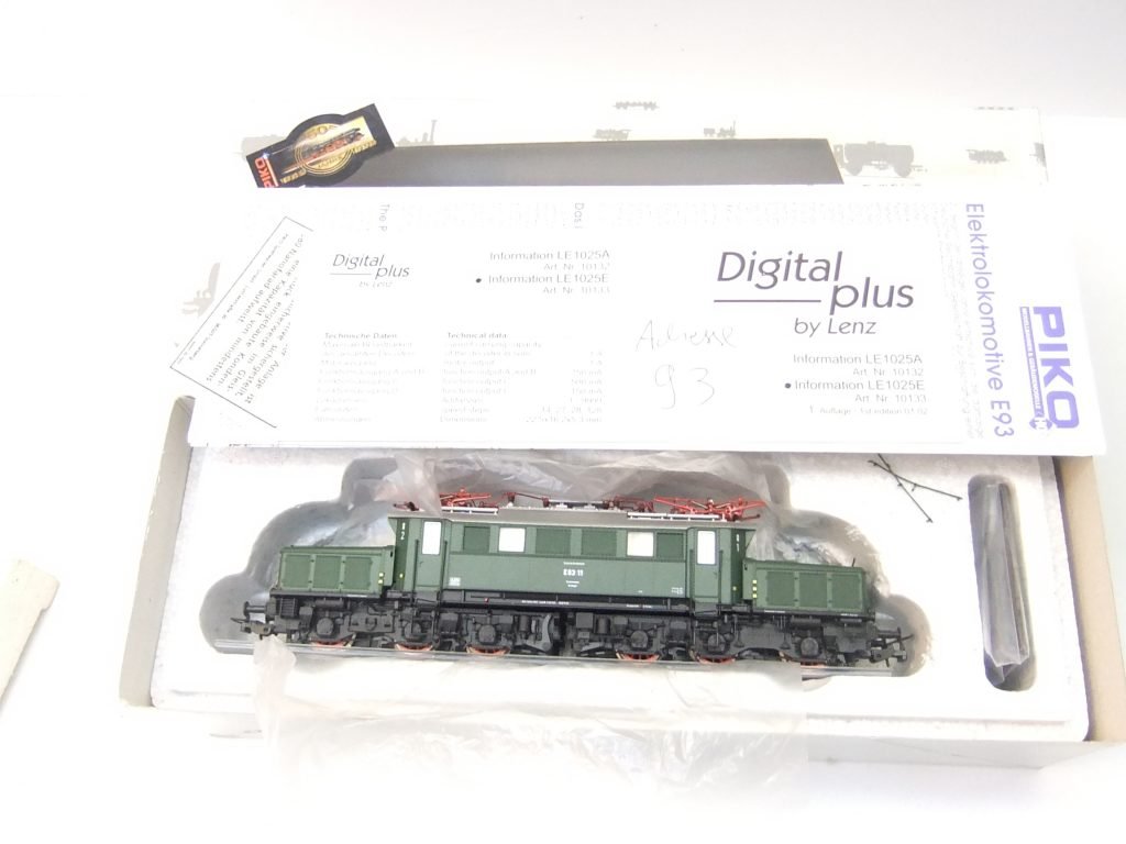 Piko 51090 HO E-Lok E 93 DB Ep.III Digital » Modellbahn Nütz