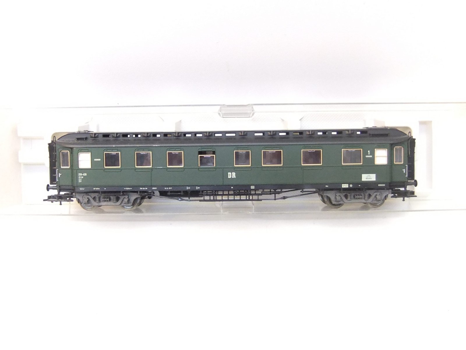 Fleischmann 5782K HO 4-achs. D-Zugwagen preuß.Bauart DR Ep.III ...